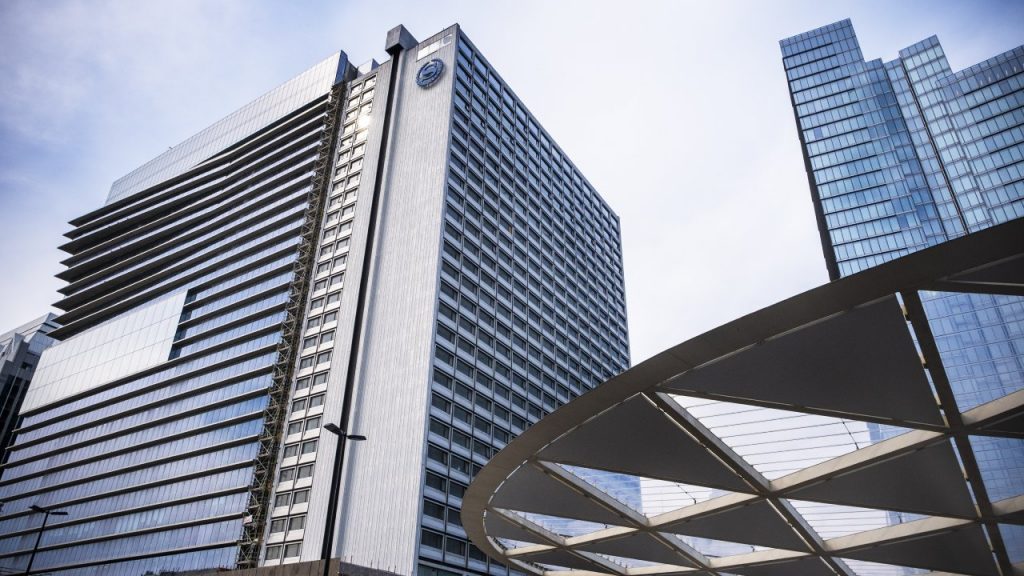 Proximus en Besix slaan handen in elkaar voor slimme kantoren ...